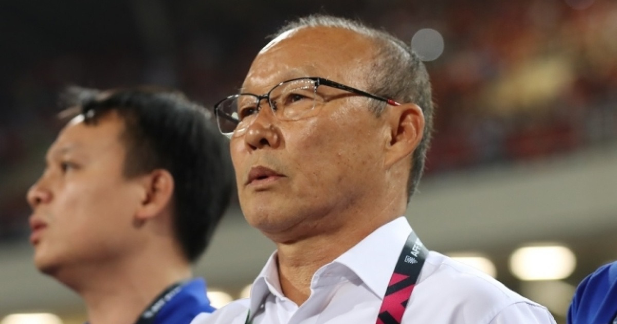 [SPO ISSUE]'쌀딩크' 박항서 임시 감독 체제 급부상-'카리스마' 김남일 코치 합류 가능성 열려 있어