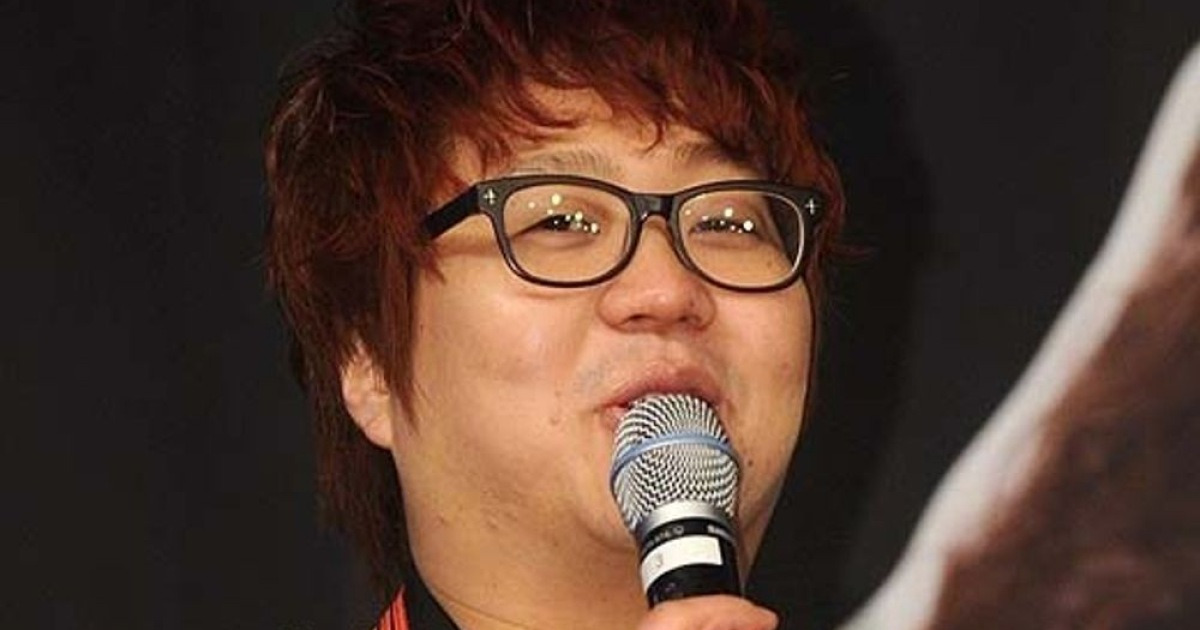 故 신사동 호랭이 영면에 들다 트라이비 흰 리본 달고 무대→눈물 글썽