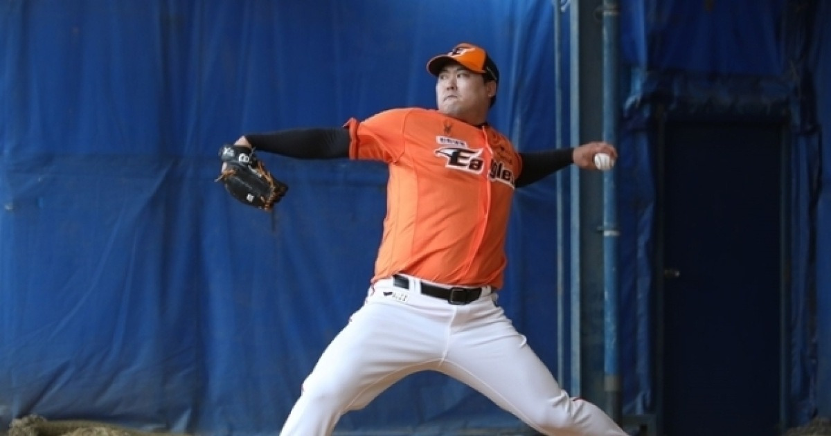 KIA·SSG도 5월엔 류현진 만난다…그런데 5월까지 안 만날 수 있다? 그럴 수 있는 ‘행운의 팀’