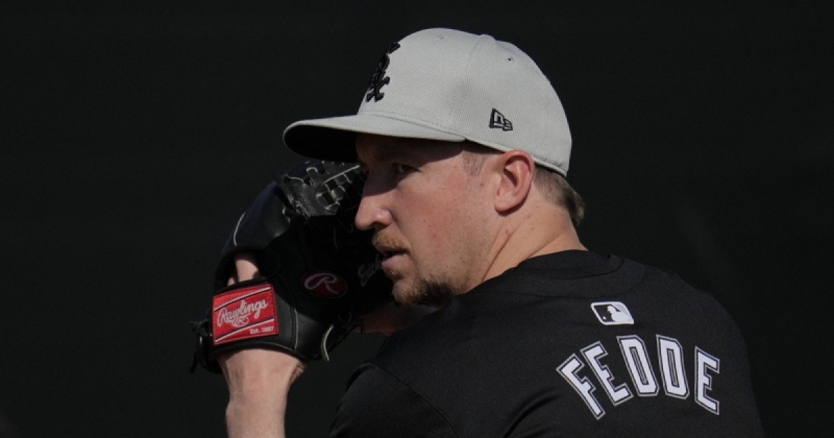 KBO리그 휩쓸고 MLB로 돌아간 페디, 첫 시범경기서 2이닝 1실점 3K