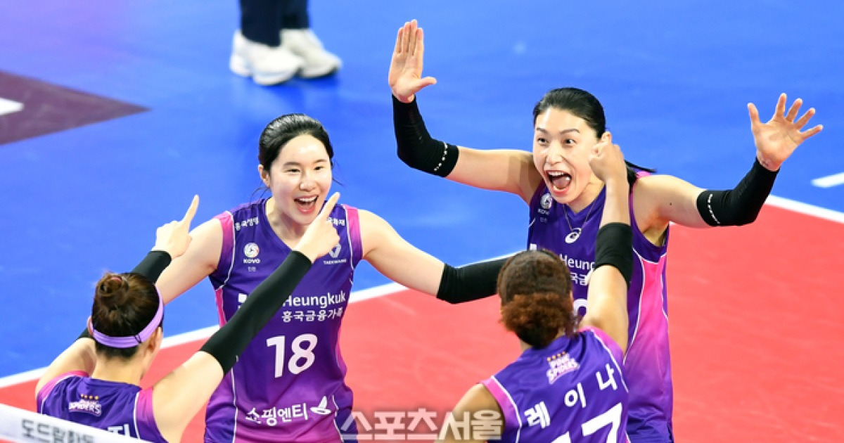 해결사=김연경→‘36점 폭발’ 흥국생명, IBK 꺾고 선두 탈환 [현장리뷰]