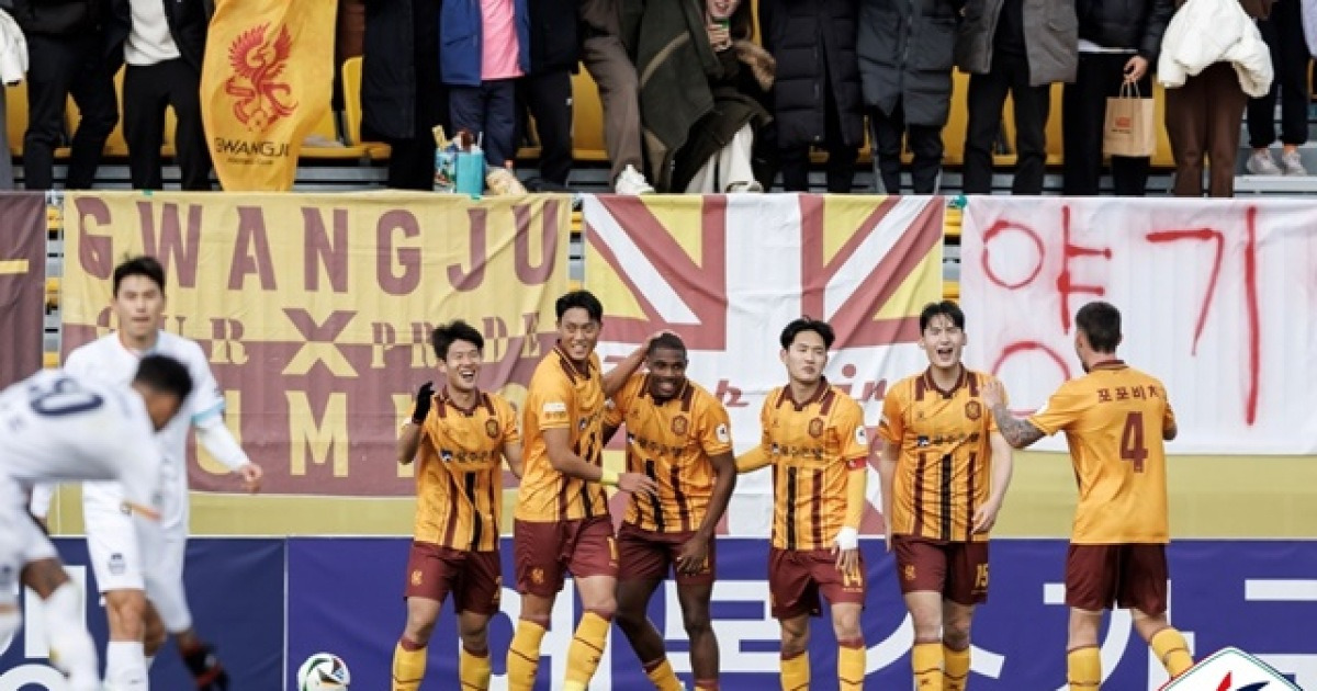 [오피셜] '1R부터 휩쓸었다' 광주 베스트팀, 가브리엘 MVP 선정... K리그2는 뮬리치