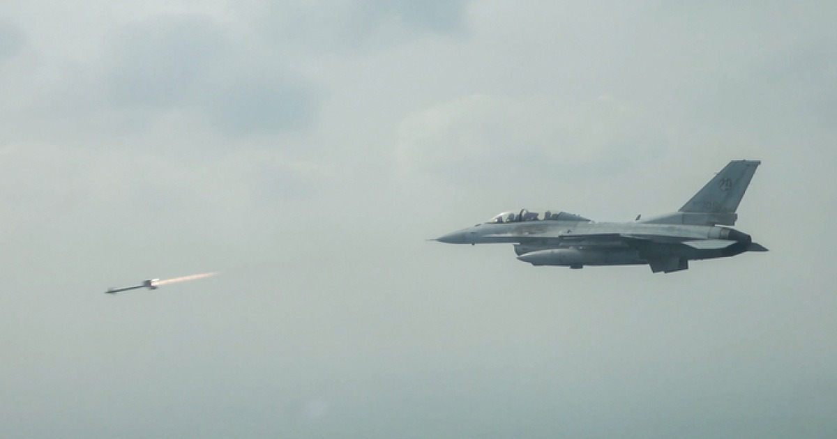 공군, 북 순항미사일 대비 실사격 훈련…KF-16 등 전투기 10대 출격