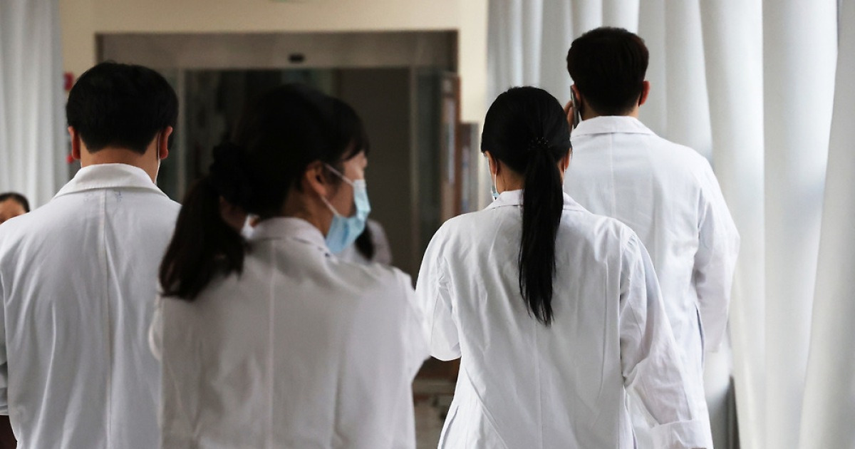 Institutes launch 'office workers' class' for doctor-wannabes, amid med ...