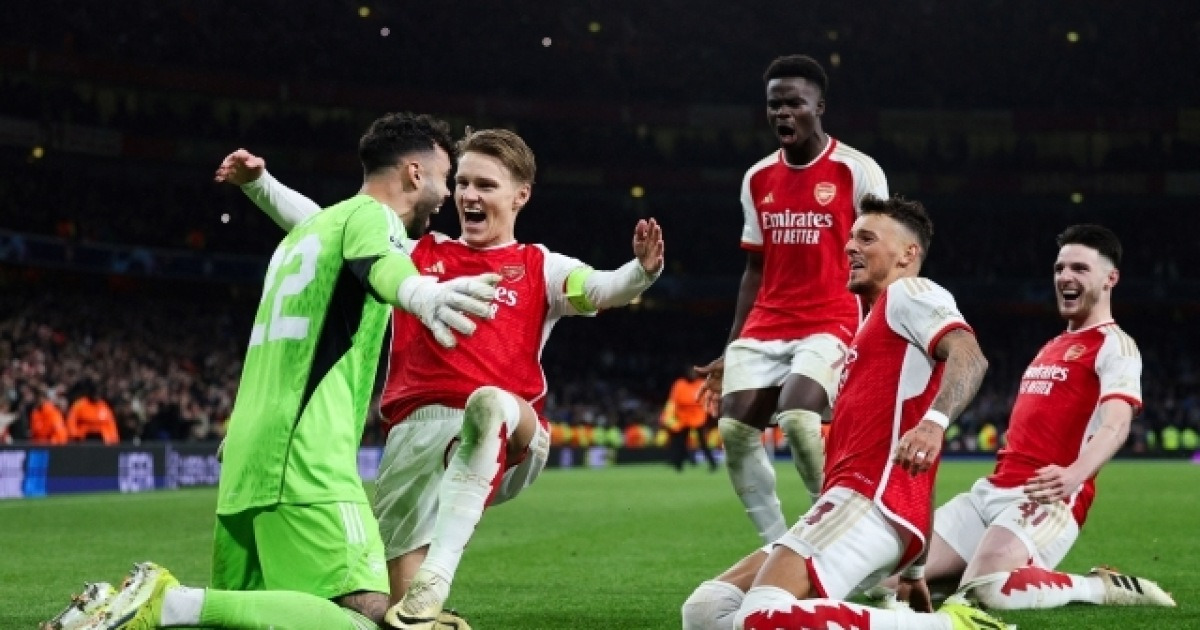 아스널, 저주 풀고 14년만의 UCL 8강 진출...바르셀로나 8강·나폴리는 탈락 (UCL 종합)