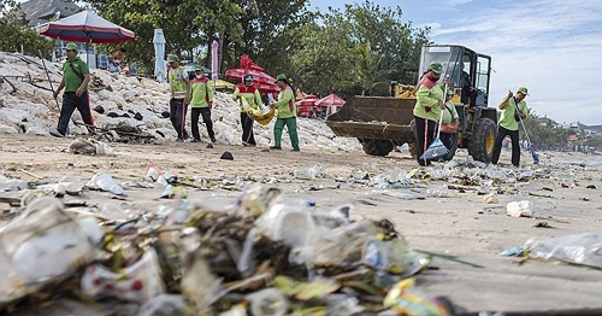 INDONESIA ENVIRONMENTAL POLLUTION