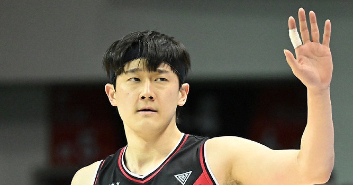 최성원 3점슛 6방 27점, 정관장 SK 제압 EASL 패배 설욕 [SS현장]