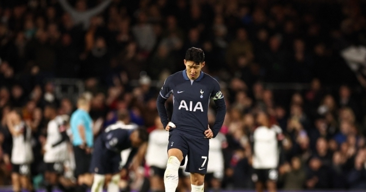 ‘쏘니’도 막지 못한 토트넘의 0-3 참패, 16년 만에 풀럼 원정서 무너졌다…리그 39G 연속 득점 마감 [EPL]