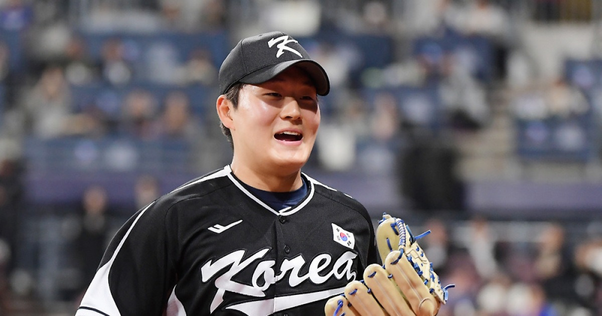 LAD 친선전에서 151km '괴물' 발견. 류중일, 로버츠 감독 동시 극찬. 정작 19세 신인은 "내 정보 없어 유리했다" 겸손까지...[고척 인터뷰]