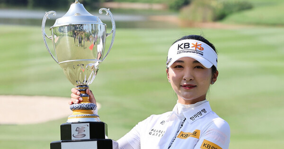 시즌 초반부터 우승한 이예원 "올해는 다승왕도 노려볼게요" [KLPGA 블루캐니언]