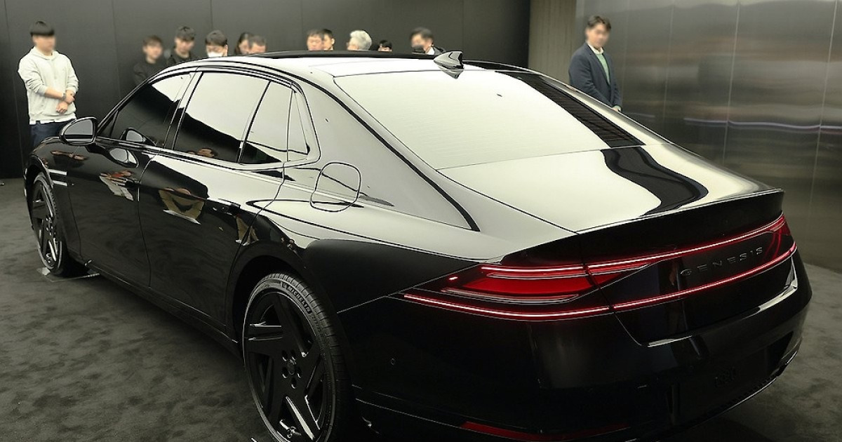 베일 벗은 G90 블랙