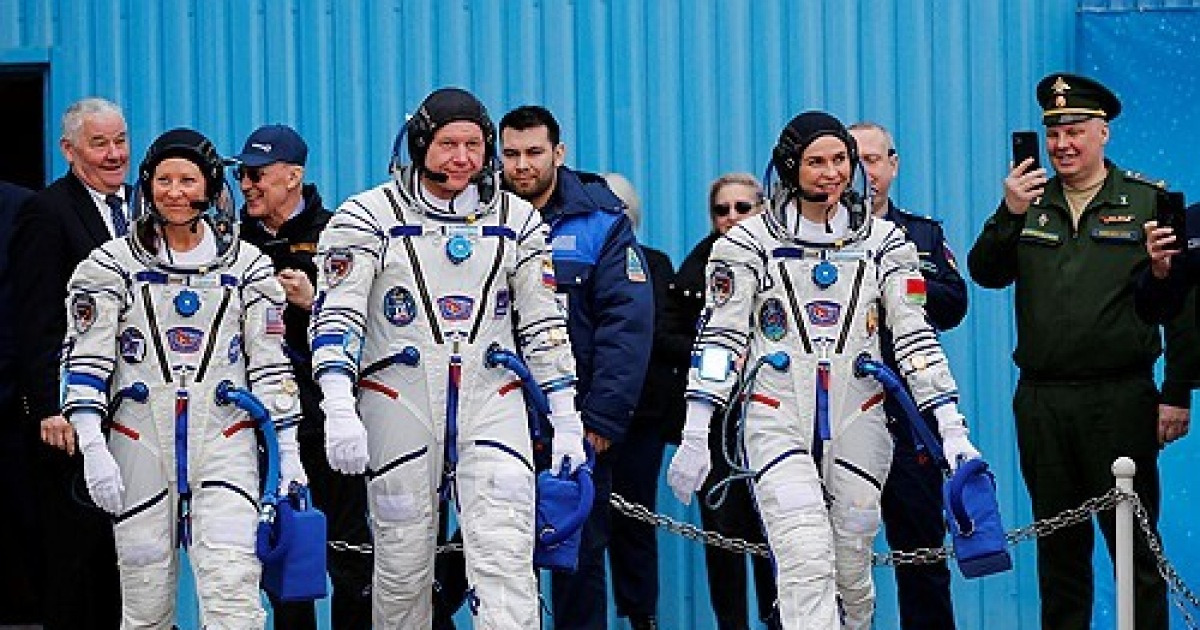 KAZAKHSTAN RUSSIA SPACE PROGRAMS