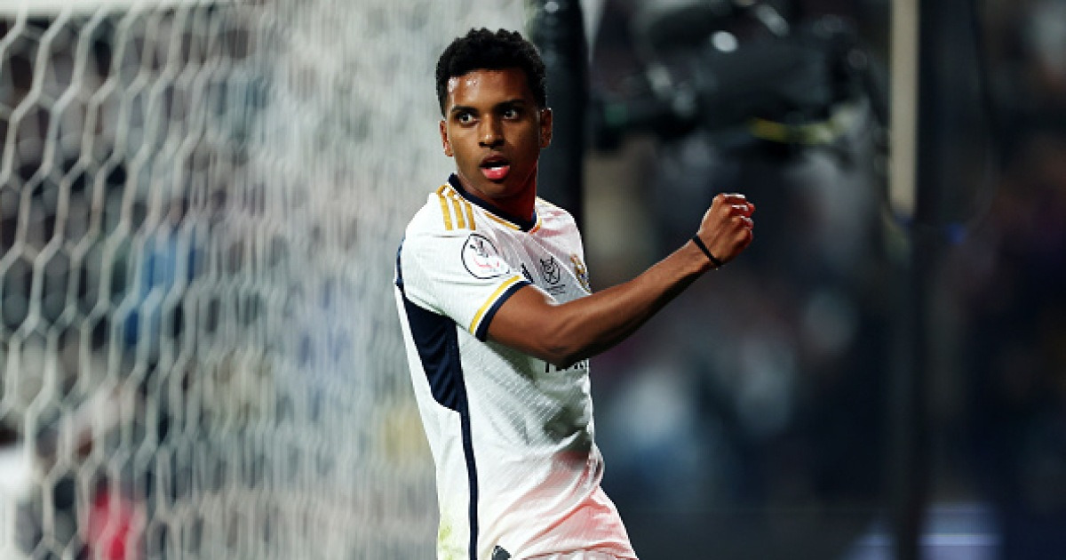 "음바페 오면 너는 레알에서 쫓겨날 것이야!"…EPL '1·2·3·6위' 모두 군침, 23세 FW 몸값은 '1700억'