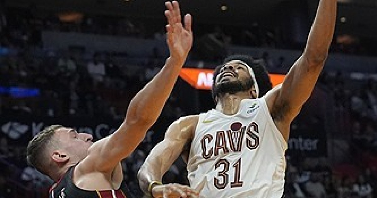 Cavaliers Heat Basketball