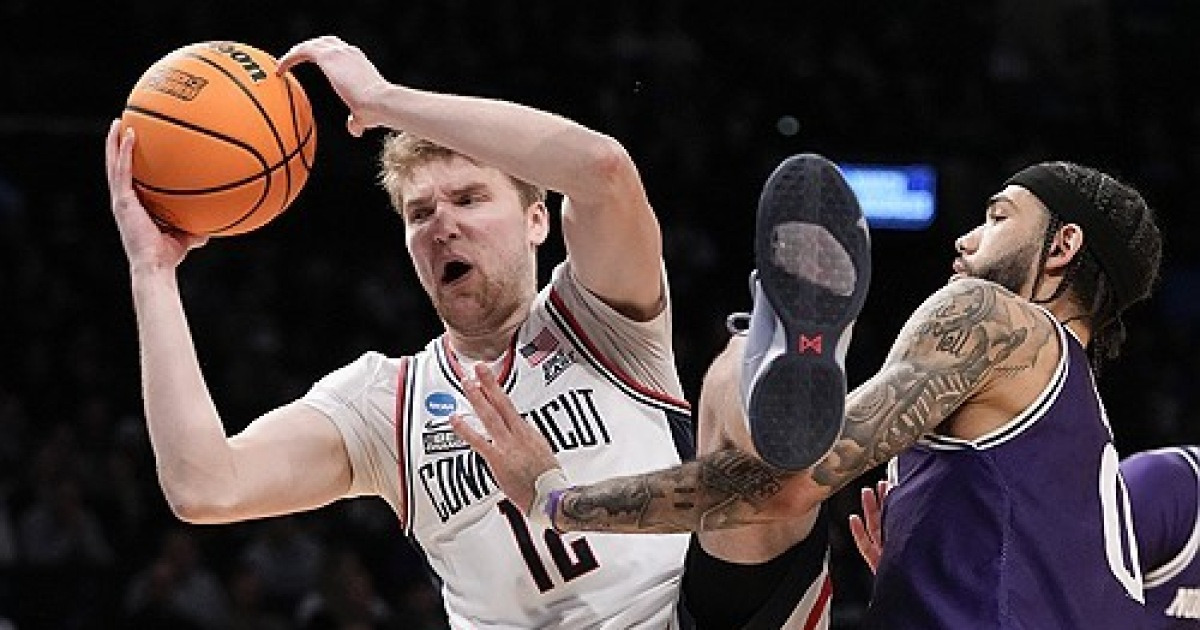 APTOPIX NCAA Northwestern UConn Basketball