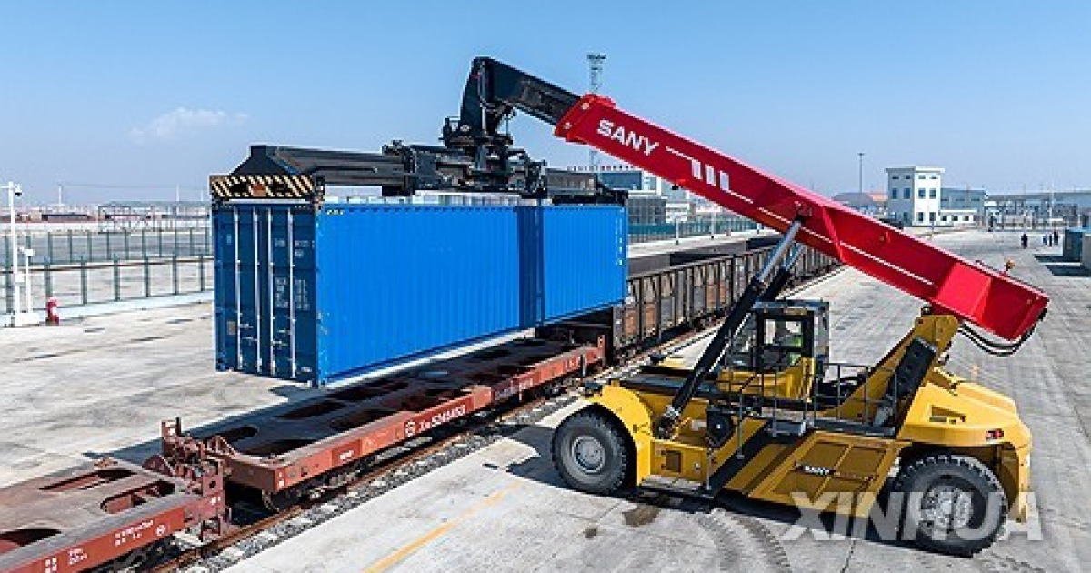 CHINA-INNER MONGOLIA-ULANQAB-FREIGHT TRAINS-LOGISTICS HUB (CN)