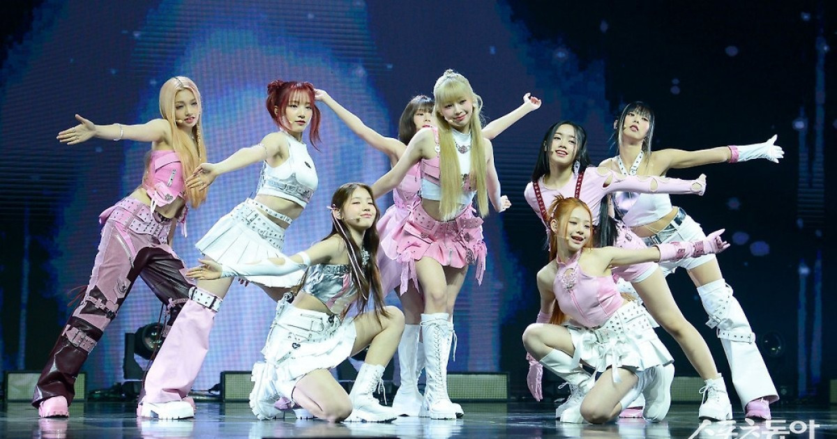 유니스, 첫 번째 미니앨범 ‘위 유니스(WE UNIS)’ 데뷔 [포토]