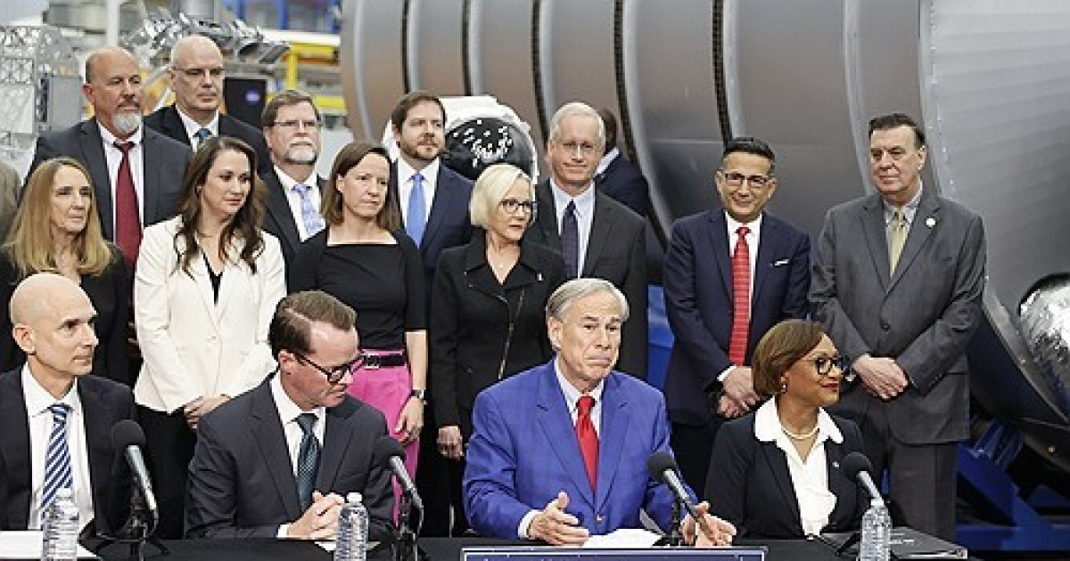 USA NASA ABBOTT VISIT