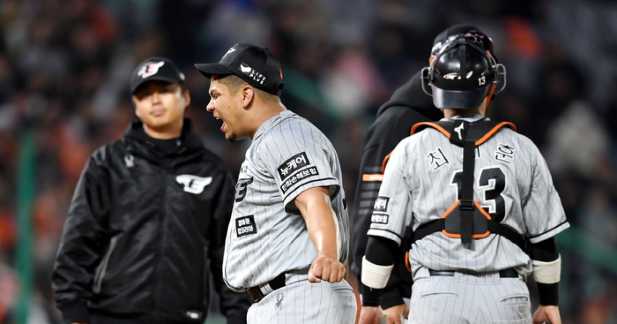 “우리 정말 단단하다!” KBO 최강 4선발도 막강 마운드를 외쳤다, 한화 승리공식이 만들어진다 [SS문학in]