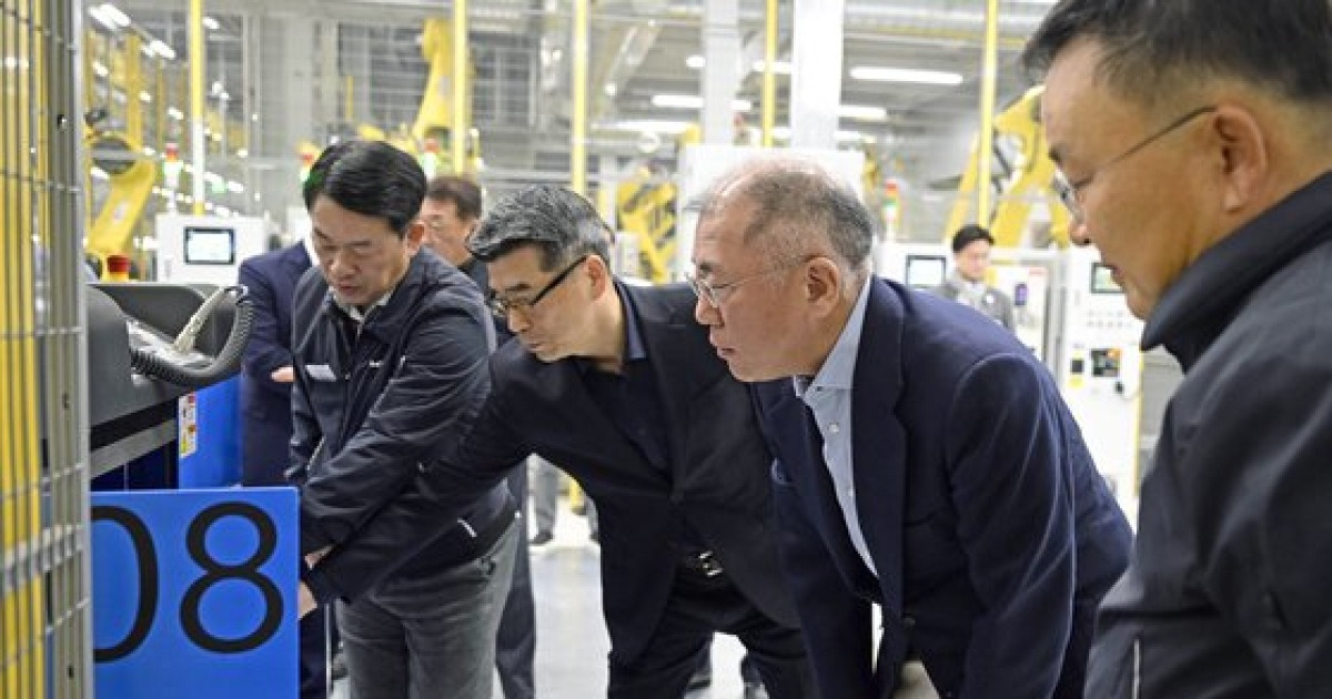 현대차 “3년간 8만명 채용” LG “2028년까지 100조 투자”