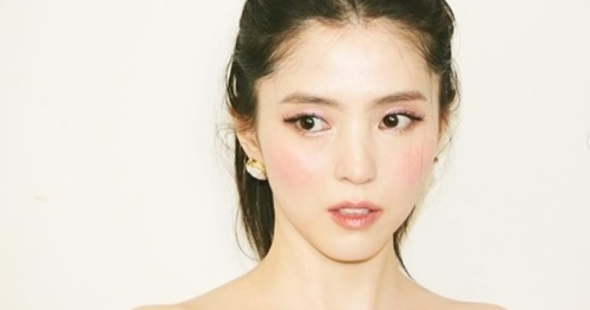 ‘류준열♥’ 한소희, ‘환승연애’ 후폭풍 딛고 SNS 재개...여전한 러블리 미모