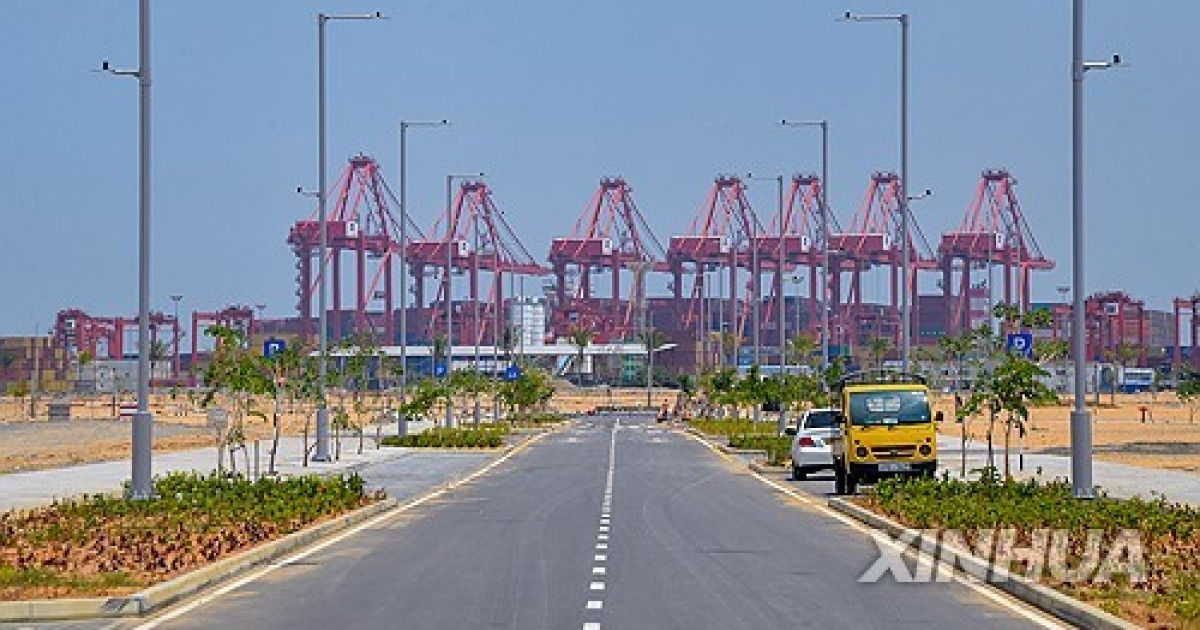 SRI LANKA-COLOMBO-PORT CITY-CONSTRUCTION