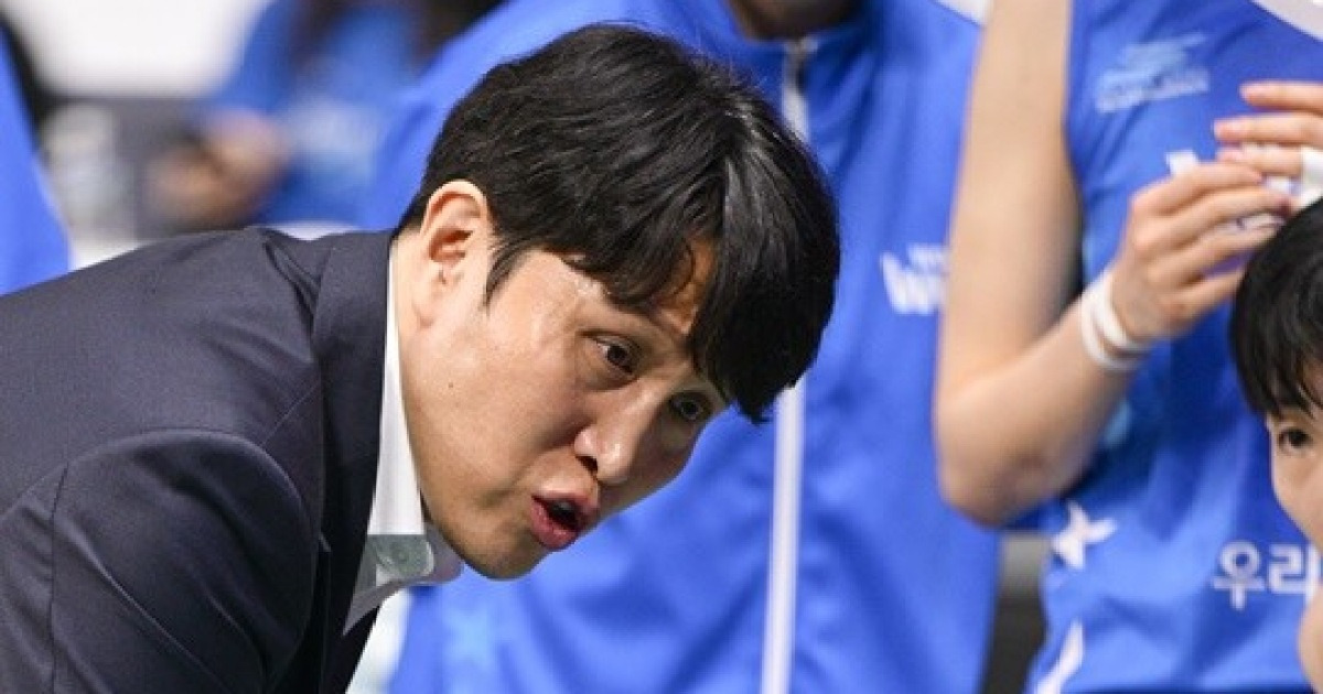[WKBL FINAL 경기 전] 위성우 우리은행 감독이 선수들에게 한 말, “이기기 위해서 뛰자” … 김완수 KB 감독, “심판 설명회를 요청한 건...”