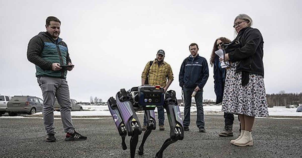 Alaska-Airport-Robot-Scares-Wildlife