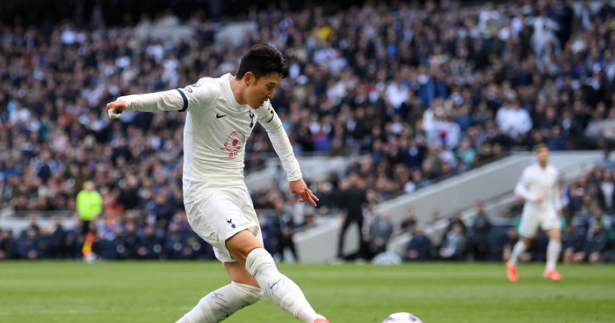 토트넘에서도 자랑스러운 ‘캡틴’ 손흥민…EPL 15호골로 루턴 타운에 2-1 승리