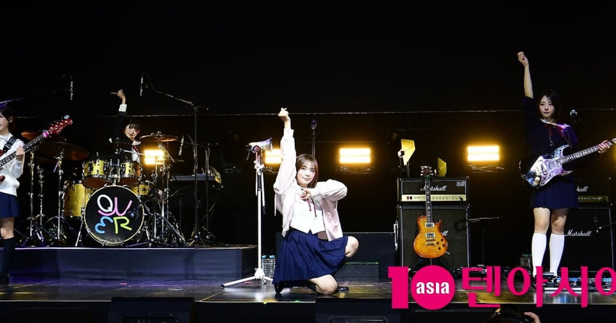 [TEN포토]QWER '화려한 피날레~'