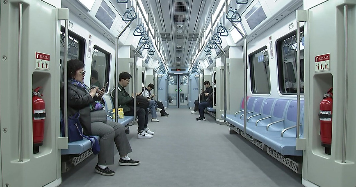 "SRT보다 편리" GTX-A 첫 출근길 시민들 '만족'