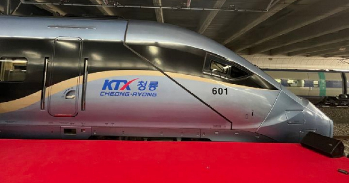 "KTX 신형 '청룡', 빠르다"…서울~부산, 2시간40분→2시간10분