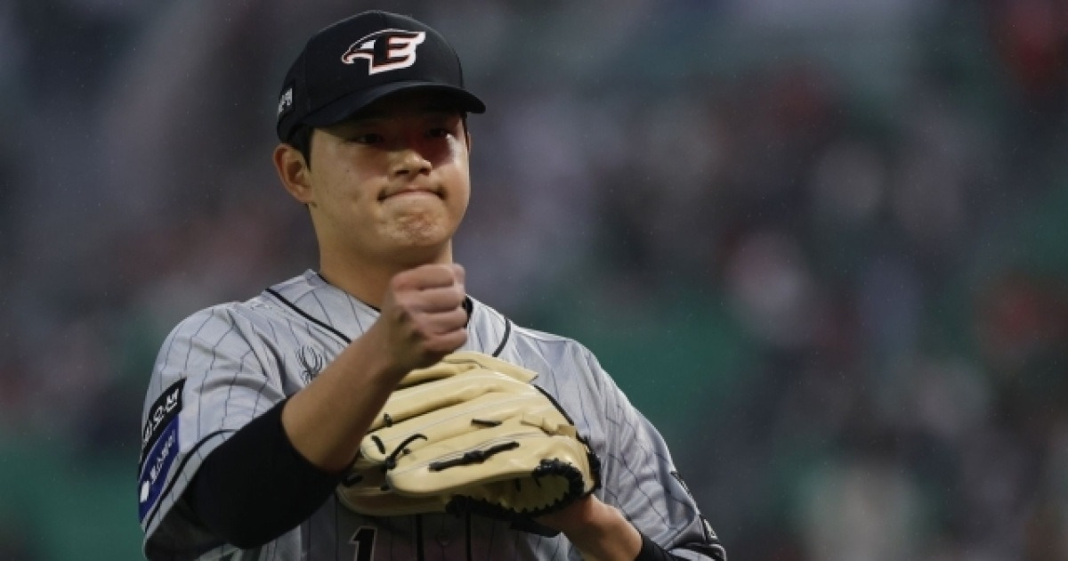 문동주 vs 윤영철, 염갈량도 꽃범호도 인정한 KBO 최강 5선발…그런데 한화 좌완 루키 149km 팍팍 ‘지각변동’