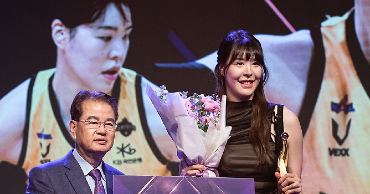 WKBL BEST 5 센터는 KB스타즈 박지수