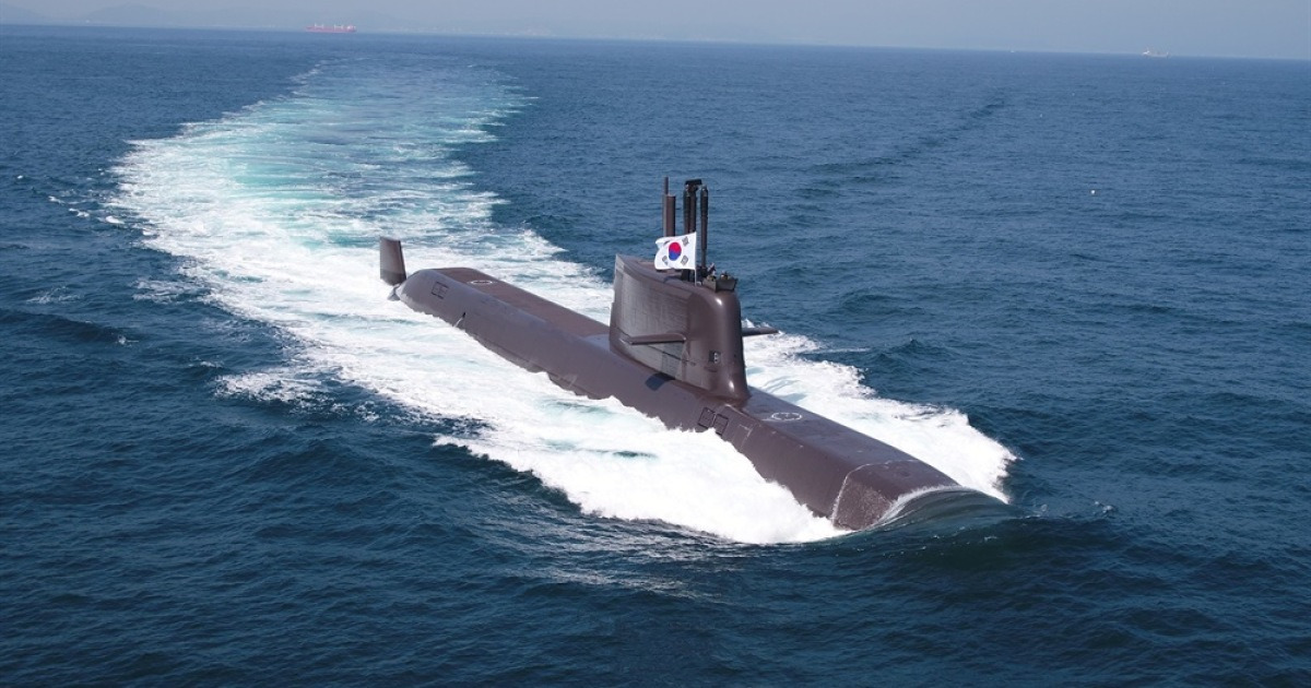 '신채호함' 해군 인도... SLBM 탑재 '전략 잠수함' 3척 확보