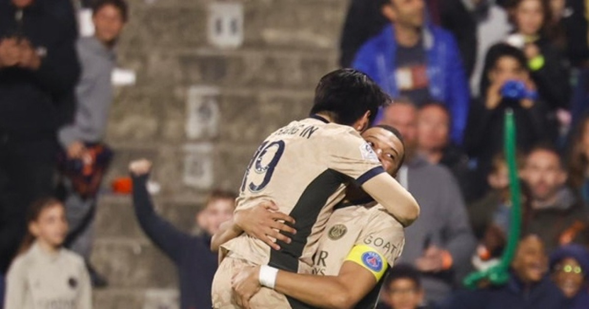 이강인 미쳤다! 환상 중거리포→음바페와 찐한 포옹... '음바페도 해트트릭' PSG 무려 21G 무패, 몽펠리에전 6-2 대승