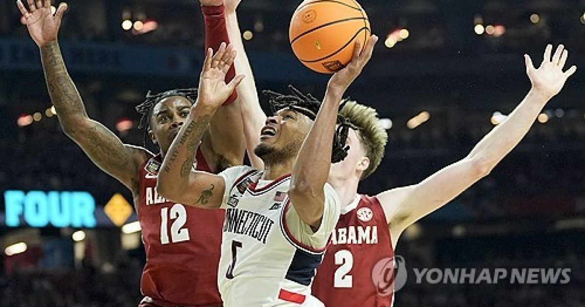 NCAA Alabama UConn Basketball
