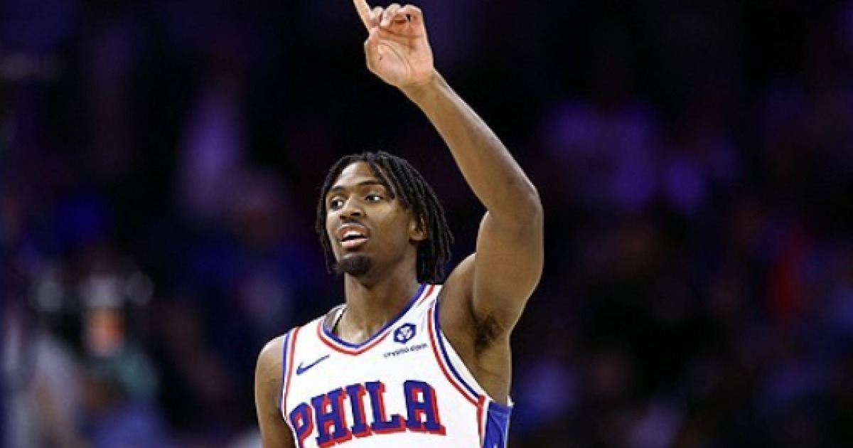 [NBA] '53분 57초 출전→야투 41개→52점 폭발'…엠비드 빠진 PHI에는 맥시가 있었다