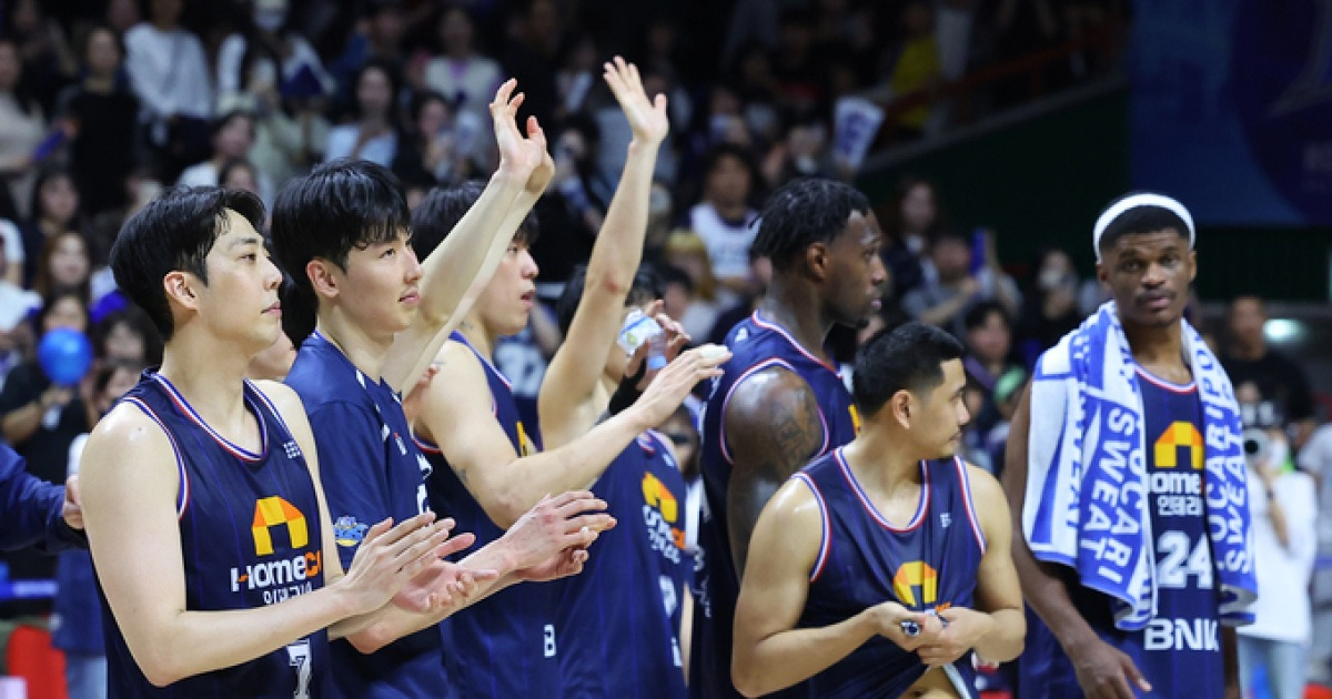 3연승 KCC, 4강 PO행… “DB 나와라”