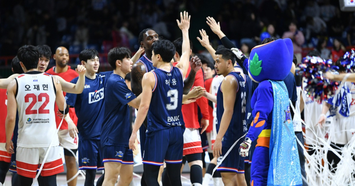 SK를 압도한 KCC의 ‘얼리 오펜스’···3경기 만에 4강 PO 확정, ‘기다려 DB!’