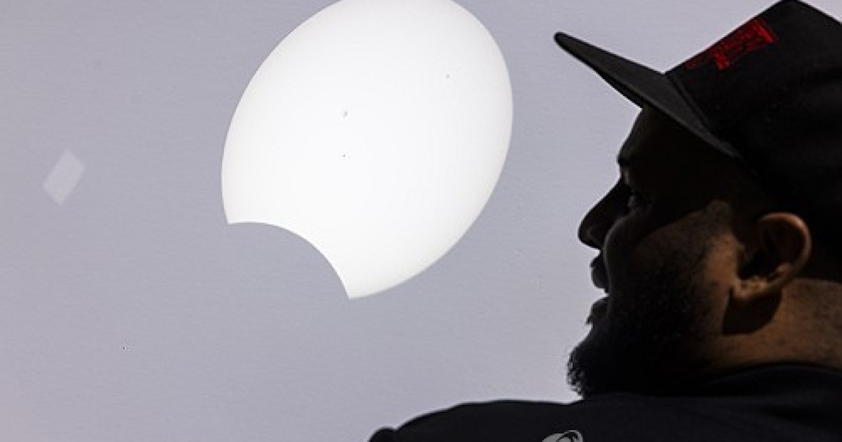 USA ECLIPSE MILWAUKEE