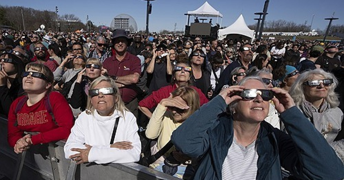 Total Solar Eclipse Montreal