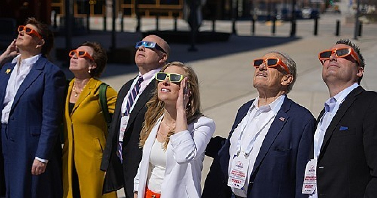 Total Solar Eclipse Milwaukee