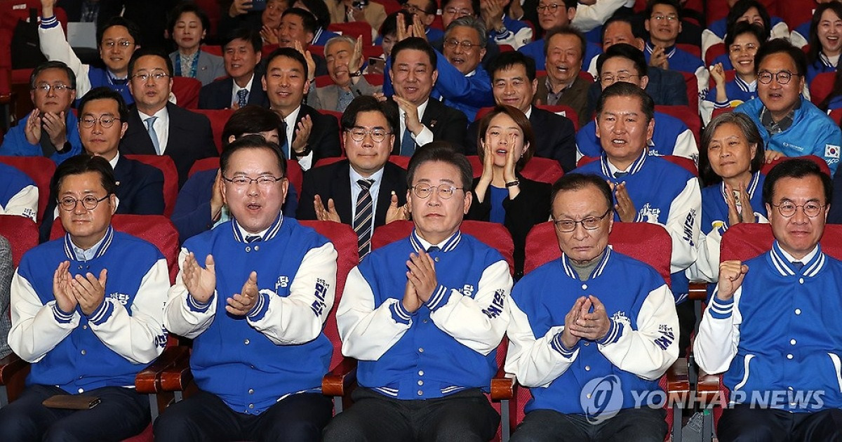 "민주·민주연합, 168∼193석…국민의힘·미래, 87∼111석"[JTBC 예측조사](종합)