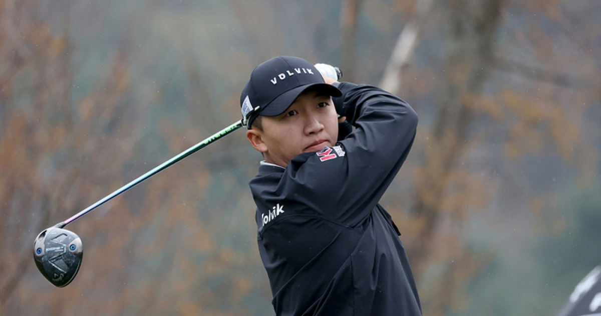 KPGA도 대장정 스타트→‘스크린골프 황태자’ 김홍택, 개막전 프로미오픈 1R ‘공동 2위’ 쾌조 출발 [SS춘천in]