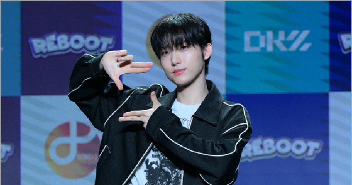 [MD포토] DKZ 세현 '컴백 했어요'