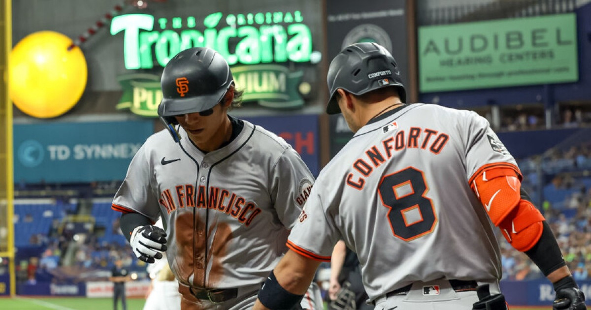 [이정후 게임노트] '쳤다하면 100마일 강타' 이정후, 4G 연속 안타에 MLB 데뷔 첫 도루로 득점까지