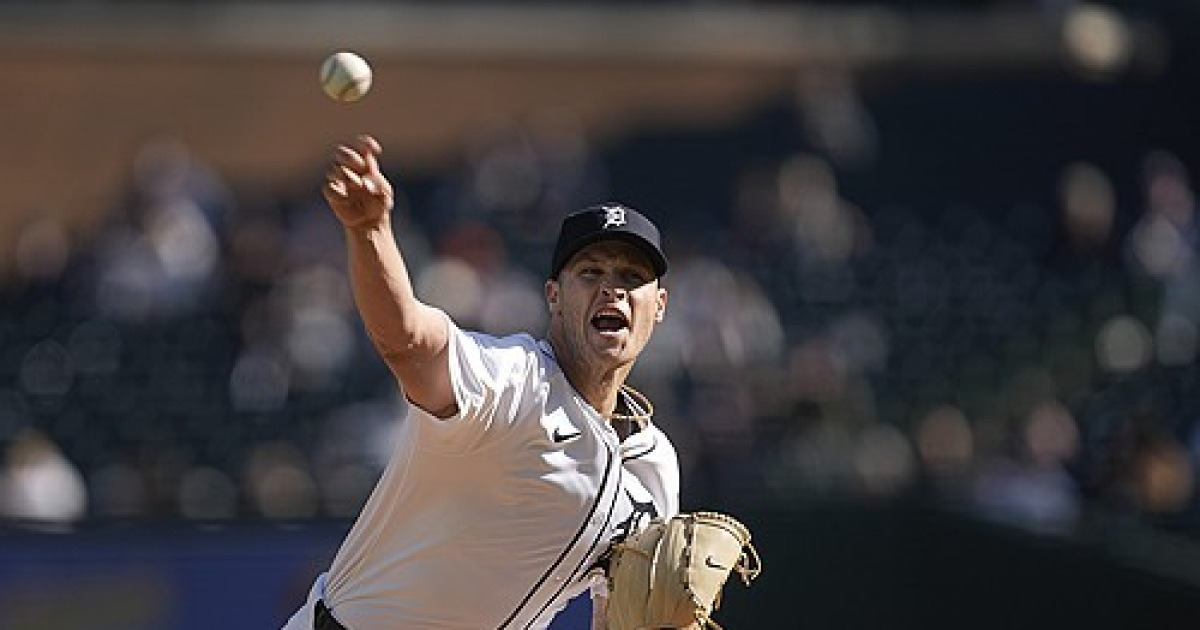 Twins Tigers Baseball