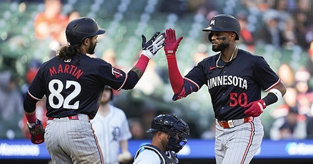 Twins Tigers Baseball