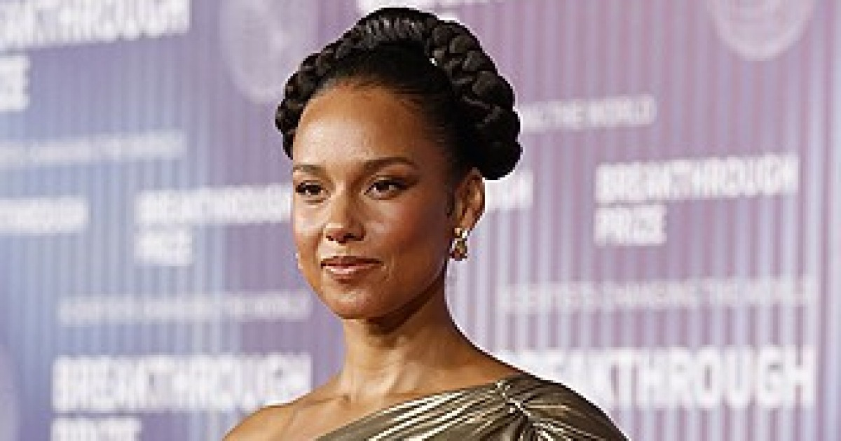 USA ENTERTAINMENT BREAKTHROUGH PRIZE